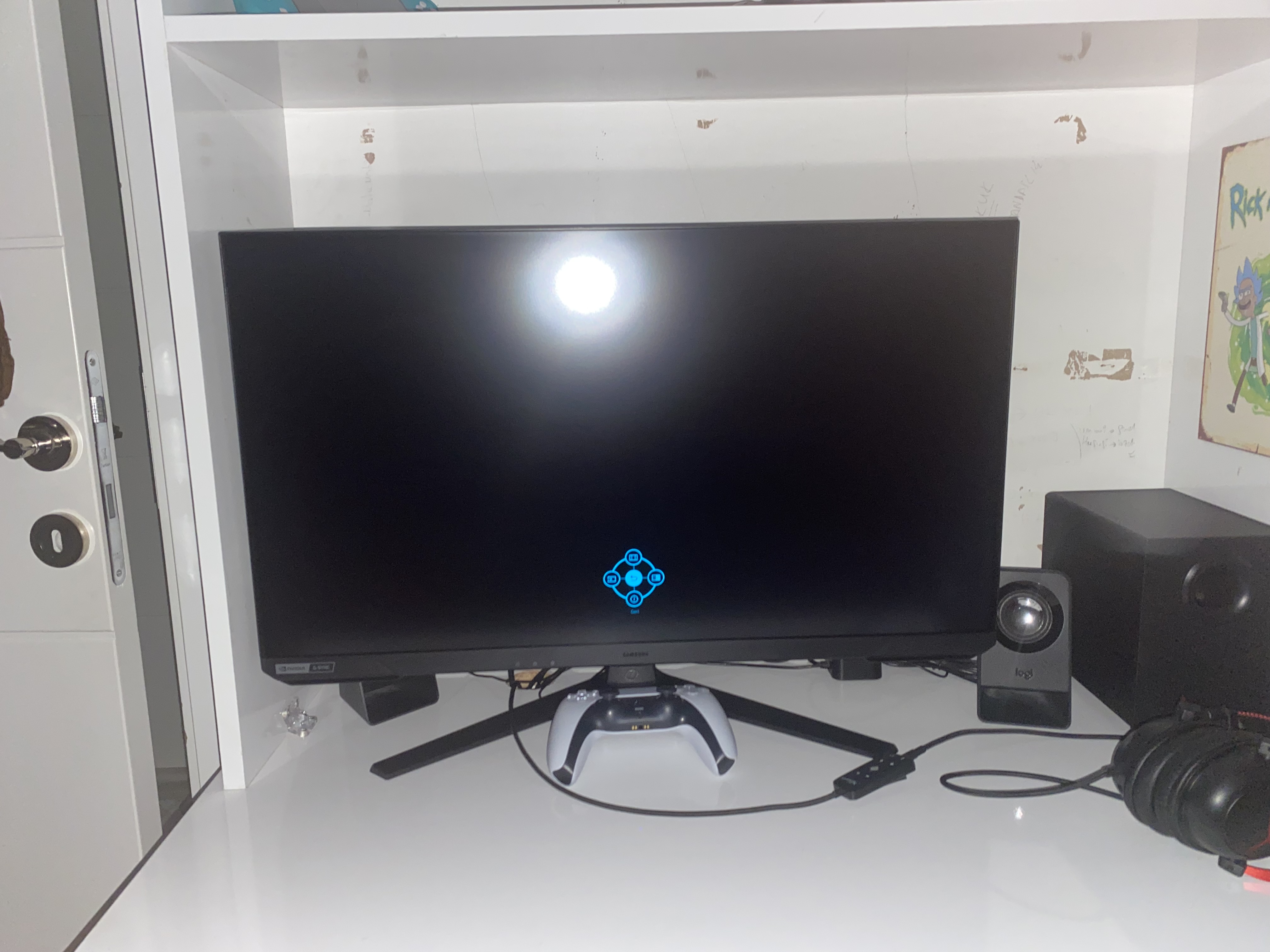 Samsung g7 4k 144hz 28 inç ışık sızması | Donanım Arşivi Forum